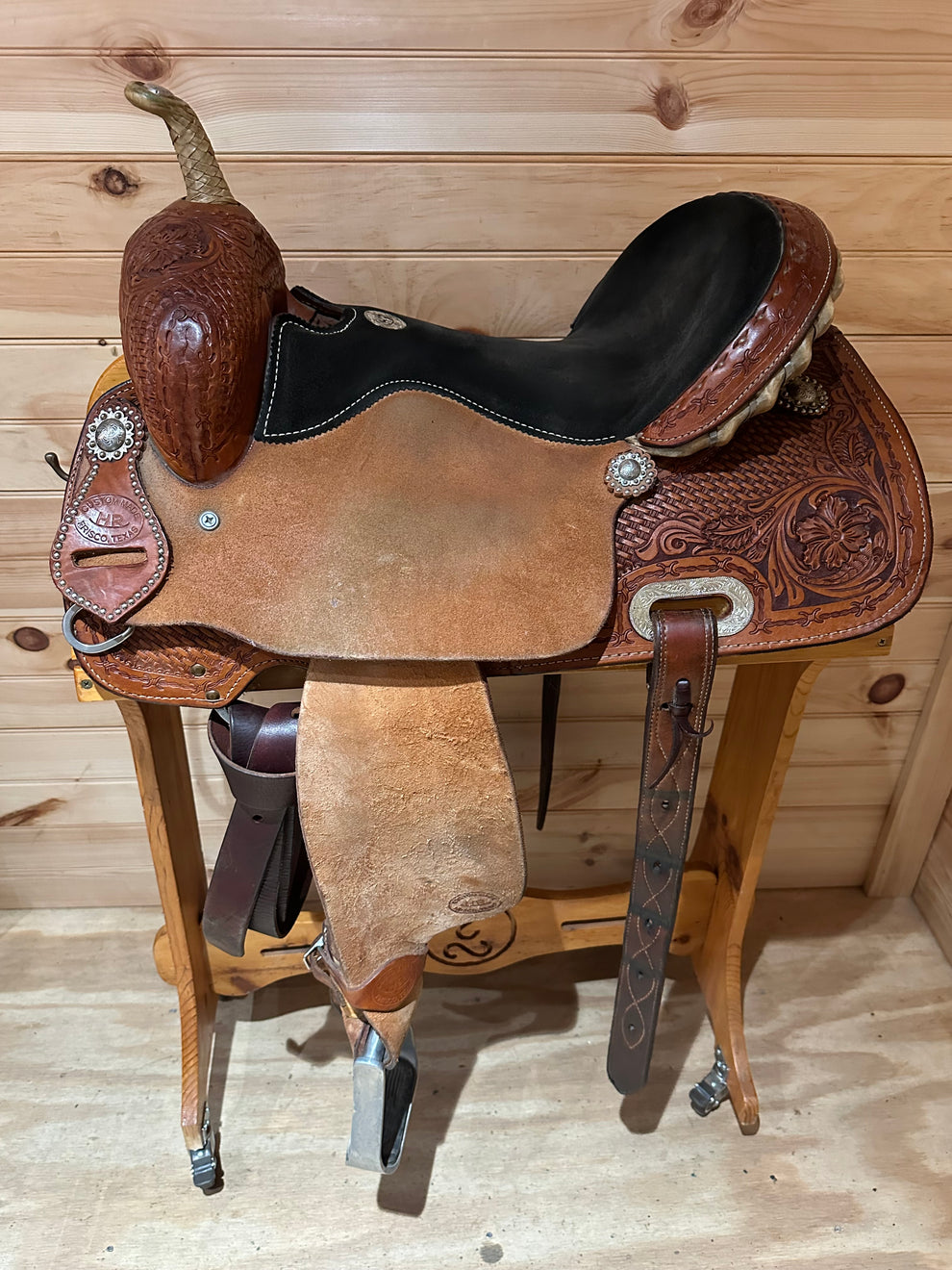 15” Hud Roberts HR Barrel Racing Saddle – The Saddle Consignor